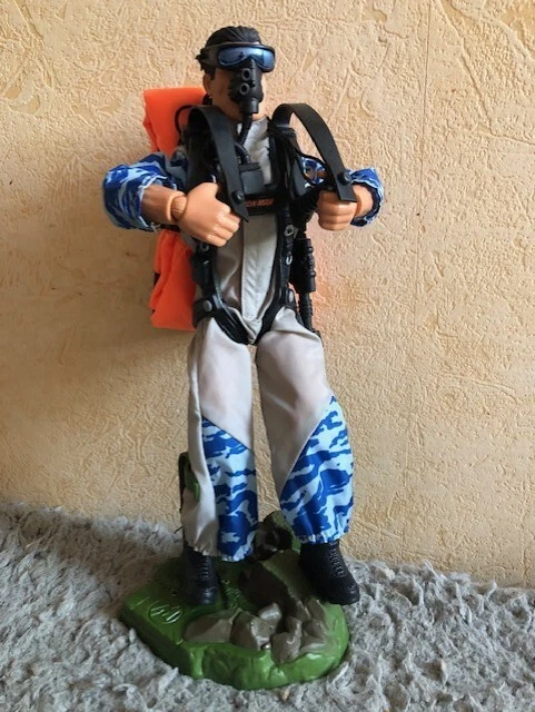 ACTION MAN HASBRO 1995 parachutiste figurine 30 cm vêtement tissus EUR ...