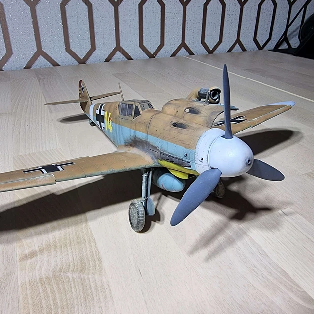 PRO-BUILT TRUMPETER BF 109 F-4/TROP 1:32 1/32 Scale Aircraft Model, display kit £220.00 ...