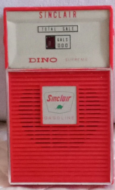 VINTAGE GAS PUMP Sinclair Transistor Radio Dino Supreme Model 1623 ...