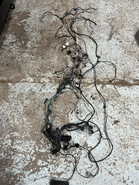 LAND ROVER DEFENDER 90 110 130 Dashboard/Bulkhead Wiring Loom N/A & 300 ...