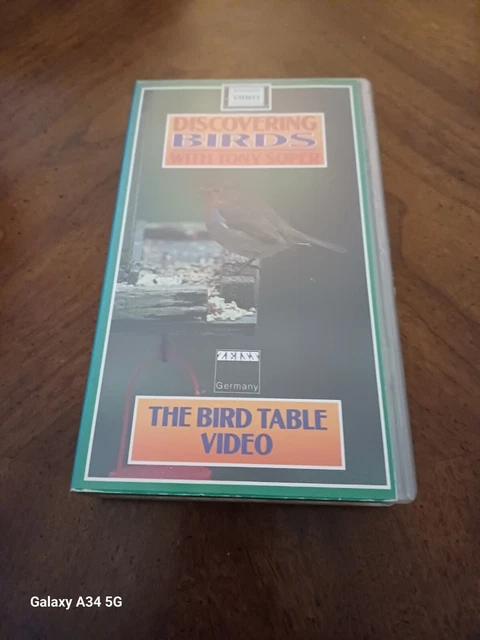 DISCOVERING BIRDS WITH Tony Soper - The Bird Table Video £16.32 ...