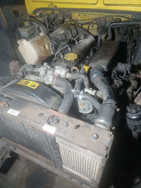 LAND ROVER DEFENDER 300 Tdi Complete Engine And Gearbox Kit £1,500.00 ...