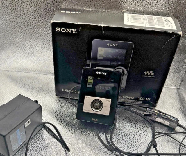 SONY XDR-M1 DAB/FM Walkman Digital Radio. Complete Kit in Original Box ...