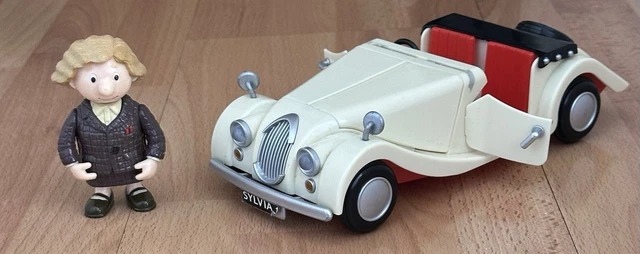 RARE POSTMAN PAT Dr Sylvia Gilbertson Morgan Sports Car With Figure £25 ...