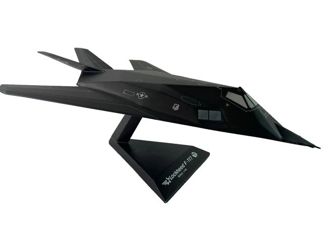 LOCKHEED F-117 STEALTH Fighter Jet Model 1/48 Scale Black Display #3236 ...
