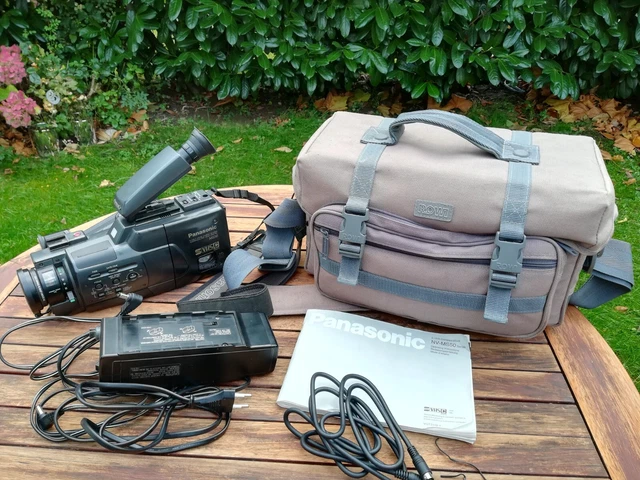 PANASONIC MOBILECAM NV-M550 CAMCORDER Super-VHS CAMCORDER Camera ...