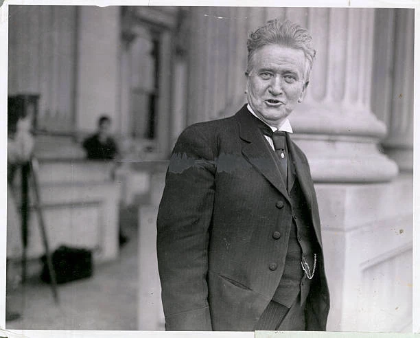 WASHINGTON D C Senator Robert La Follette Wisconsin Progressiv- 1920 ...