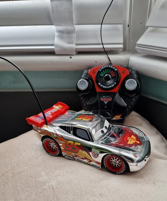DICKIE TOYS DISNEY Pixar Cars Lightning McQueen RC Remote Control Toy ...