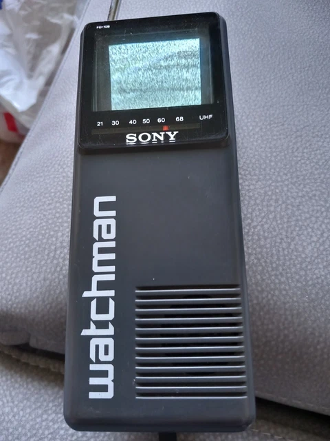 SONY WATCHMAN TV piatta in bianco e nero fd-10b schermo 2"" in ordine ...