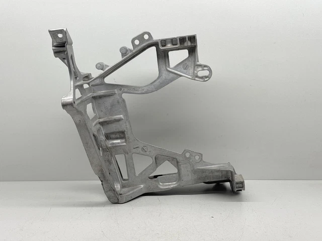 ORIGINAL MERCEDES BENZ W205 C-Kl. Halterung Scheinwerfer Links ...