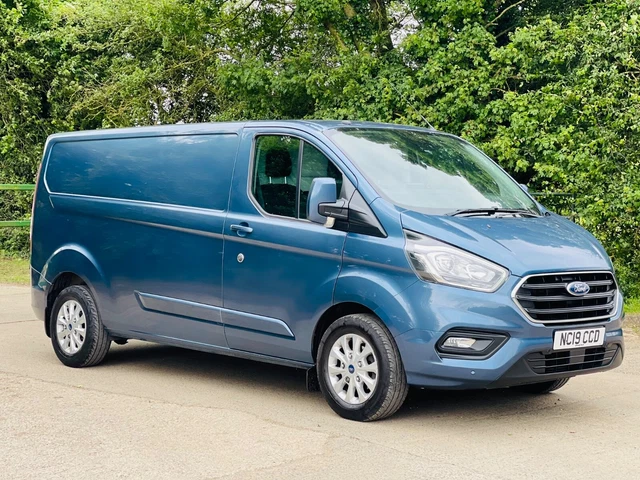 FORD TRANSIT CUSTOM Limited Long Wheel Base Euro 6 99K Miles 3 Months ...