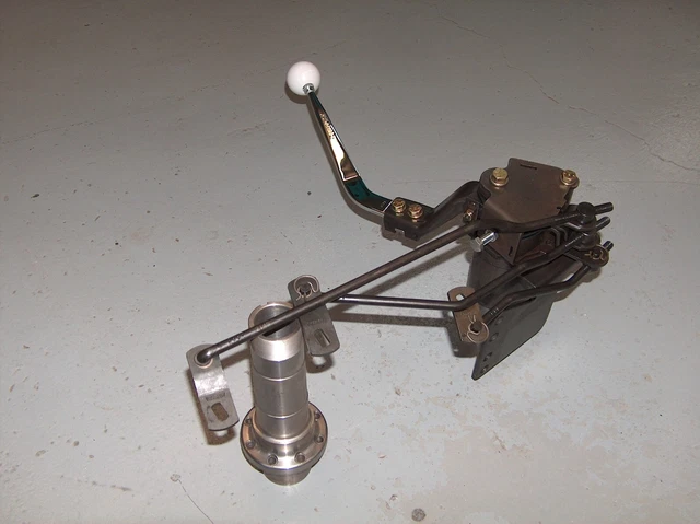 1967 1968 CHEVY Camaro Hurst Comp Plus Shifter Muncie 4 vitesses ...