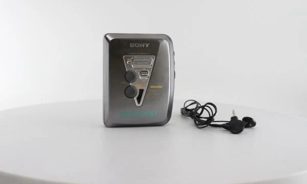 SONY WALKMAN AUTO-REVERSE radio/lecteur cassette AVLS Mega Base (WM ...