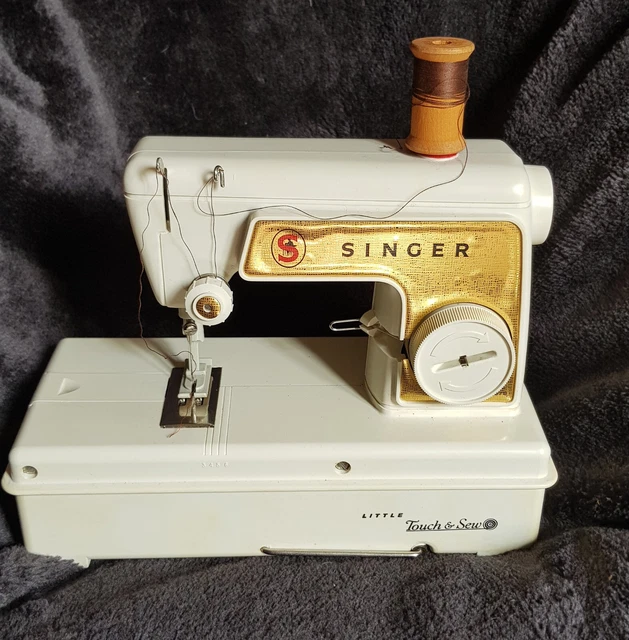 MACHINE À COUDRE singer avec mode d'emploi et accessoires TBE EUR 24,00 ...