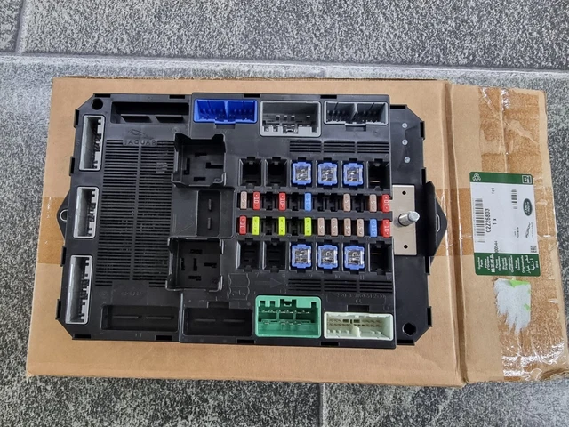 NEW GENUINE JAGUAR Xf X250 Bcm Body Control Module Fuse Box C2Z26803 £ ...