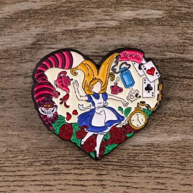 ALICE IN WONDERLAND - Icon Montage - Enamel Pin EUR 7,33 - PicClick FR