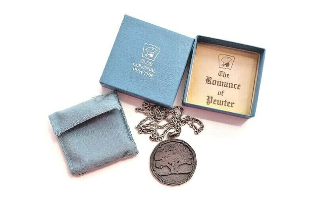 VINTAGE 1970'S OLDE Colonial Pewter For Avon Tree of Life Award Pendant ...