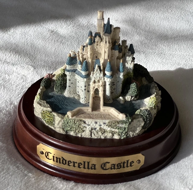 CINDERELLA CASTLE WALT Disney World Mini Ceramic Statue Exclusive ...