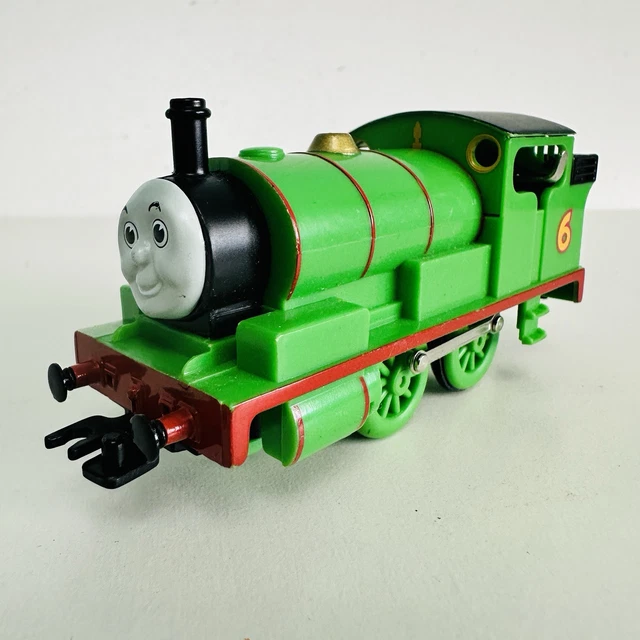 HORNBY OO CLOCKWORK Thomas The Tank Engine Train 6 Henry *Untested* £5. ...