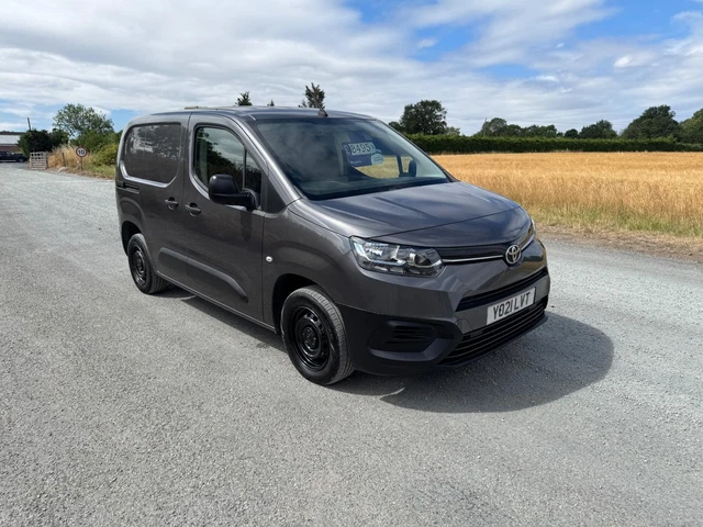 TOYOTA PROACE 1.5 BlueHDi Active Short Panel Van 5dr Diesel Manual SW ...