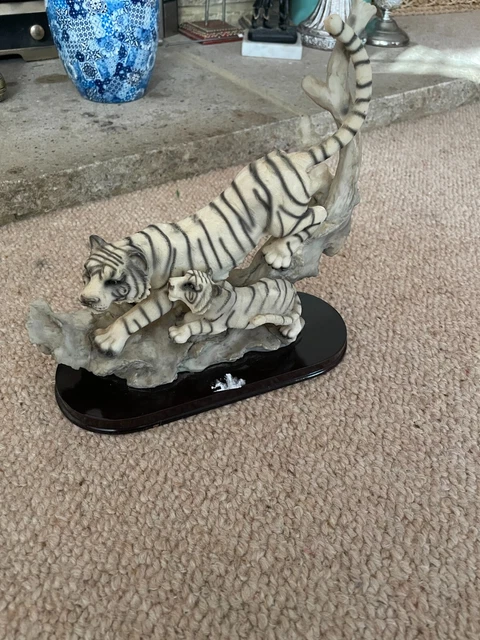 WHITE TIGER WITH Cub Resin Figure 9x9'' £35.55 - PicClick UK