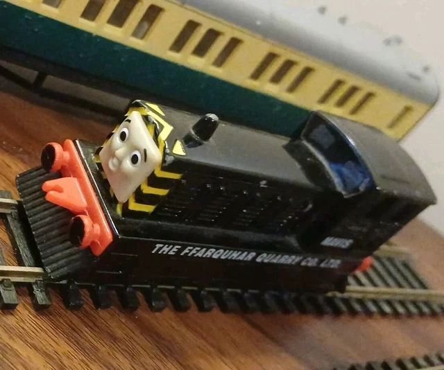 ERTL THOMAS THE Tank Engine & Friends Mavis Die Cast Train £5.91 ...