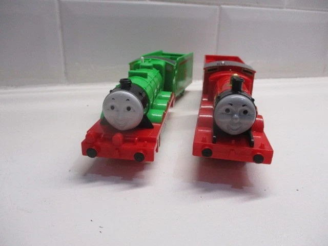 TOMY TRACKMASTER THOMAS the tank engine battery trains henry and james ...