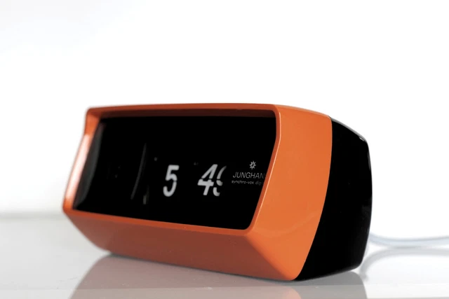 JUNGHANS SYNCRO-VOX Klappzahlen Wecker EUR 36,50 - PicClick DE