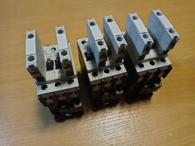 SIEMENS 3TF3200-0A CONTACTOR + auxiliary contact / # F 6E1 2278 £22.15 ...