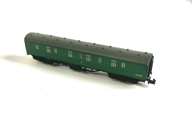 N GAUGE GRAHAM Farish No 0773 BR 57ft Mk 1 Brake Gangway (BG) (Green SR ...