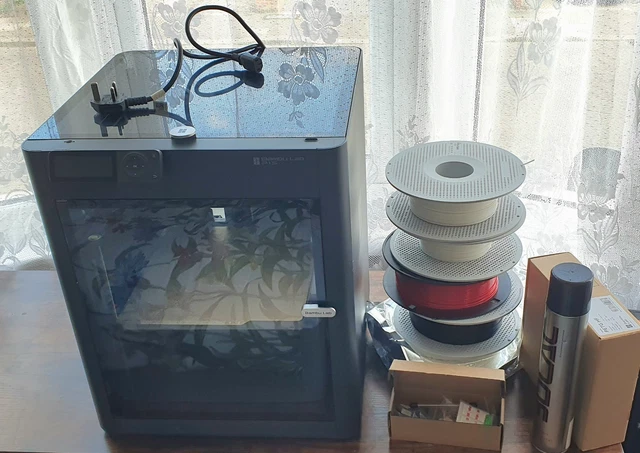 BAMBU LAB P1S 3D Printer, Assorted Filament Rolls, Glue Spray ...