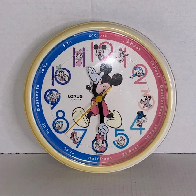 VINTAGE WALT DISNEY Mickey Mouse Wall Clock Lorus Quartz Moving Arms ...