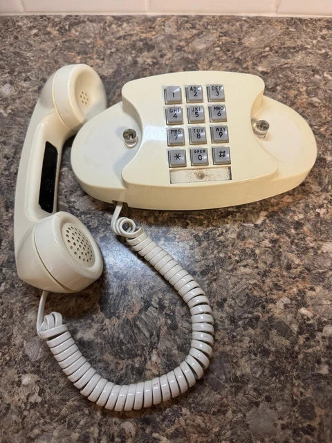 VINTAGE BELL SYSTEM Western Electric Princess Phone 2702 BMG Push ...
