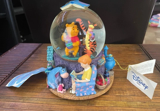 DISNEY WINNIE THE Pooh - Christopher Robin Reading - Musical Snow Globe ...