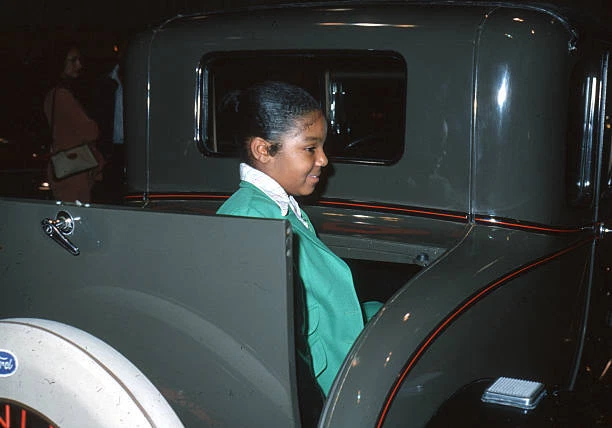 JANET JACKSON POSES with a Model T Ford 1977 OLD MUSIC PHOTO 1 EUR 6,61 ...