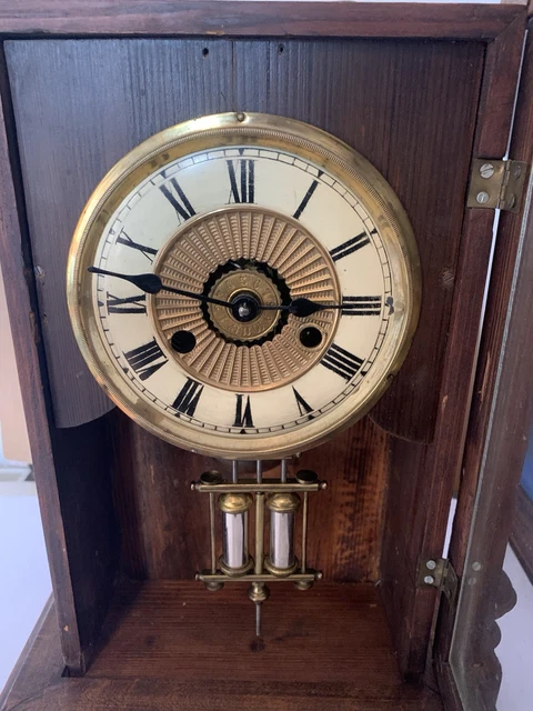 ANCIENNE HORLOGE PENDULE En Bois en état de fonctionnement EUR 68,00 ...