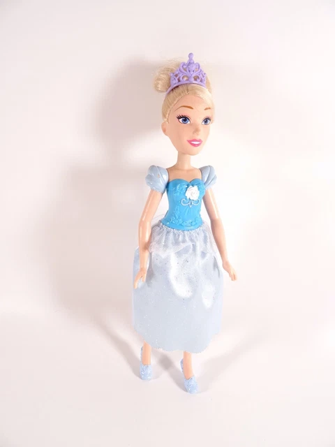 RARE DISNEY PRINCESS Cinderella Collectible and Playing Figure Hasbro ...