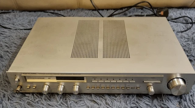 VINTAGE REALISTIC SYSTEM 11 Digital Synthesised Receiver Sta-111 £150. ...