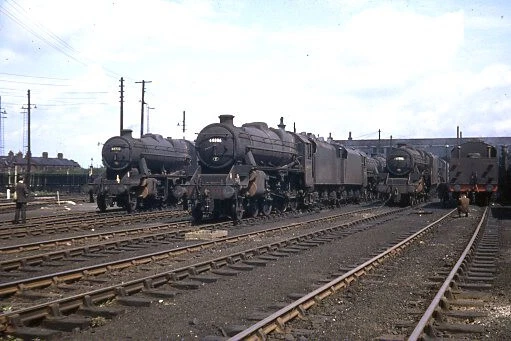 ORIGINAL COLOUR SLIDE of 44806 LMR Black 5 steam loco £3.50 - PicClick UK