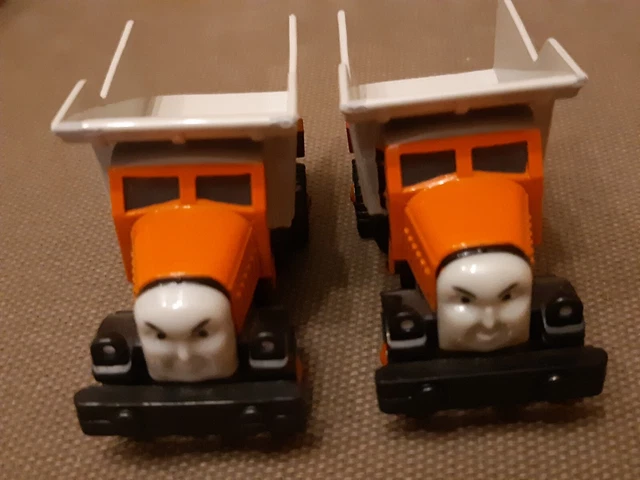 THE THOMAS THE Tank Engine Free-Wheeling Metal Train Max and Monty £19. ...