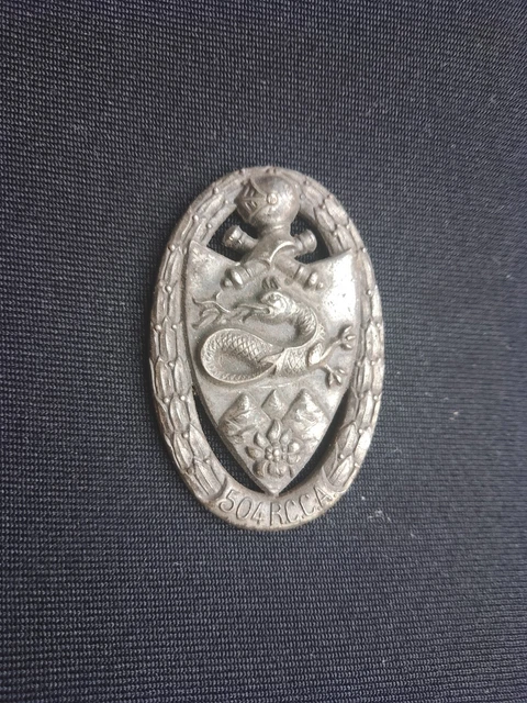 INSIGNE 504 RCC Régiment Chars Combat Arthus Bertrand Paris Déposé Sans Attache EUR 45,00 ...