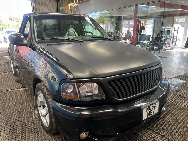 52 PLATE FORD F-150 Lightning 5.4 V8 Supercharged Pick Up Stunning ...