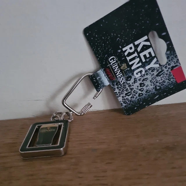 GUINNESS KEYRING &GUINNESS swivelling glass" £4.00 - PicClick UK