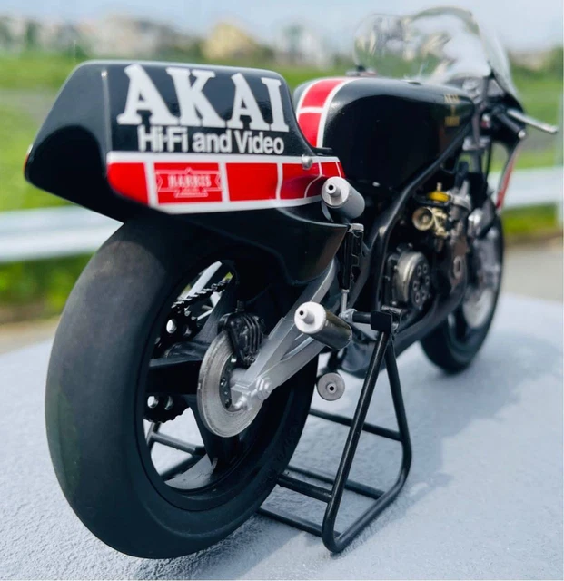 PRODUIT FINI FAIT maison Fabriqué à partir du kit Tamiya 1/12 Akai ...