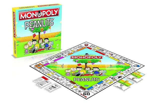 MONOPOLY PEANUTS EDITION Board Game Snoopy Charlie Brown Lucy Linus NEW ...