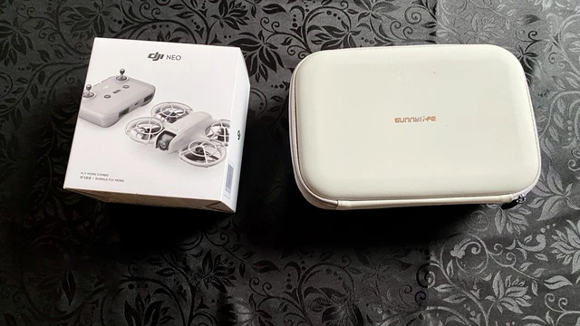 DJI NEO – Fly More Combo Bundle DJI Drohne mit Aufbewahrungstasche EUR ...