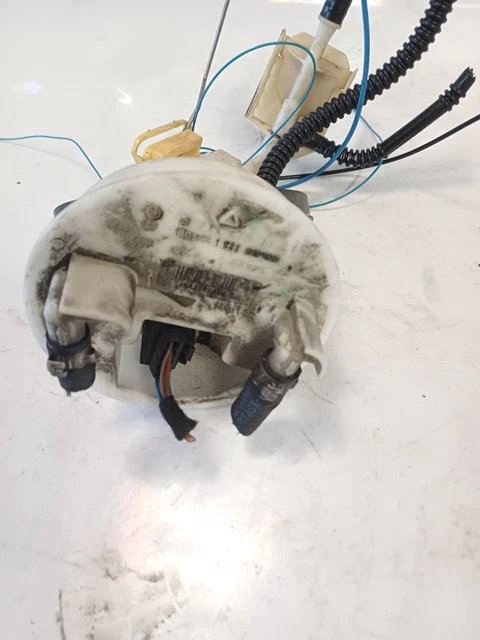 P18-10 MERCEDES BENZ W203 W211 CDI Diesel Pompe de Pré-alimentation ...