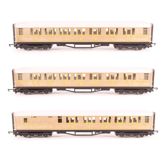 Hornby Lner Teak Passenger Coach Triple Pack Oo Gauge Model Railways 7671 Picclick Ca