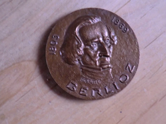 BRONZEMEDAILLE DER PARISER Münze ca 1970 Berlioz 1803-1869 Entwurf von ... BRONZEMEDAILLE DER PARISER Münze ca 1970 Berlioz 1803-1869 Entwurf von ...