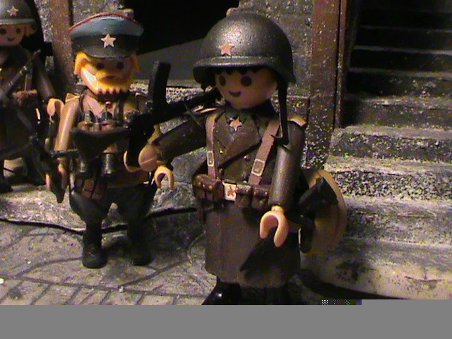 PLAYMOBIL CUSTOM SOUS-OFFICIER Russe (Leningrad-1942) Ref-0026 Bis EUR ...